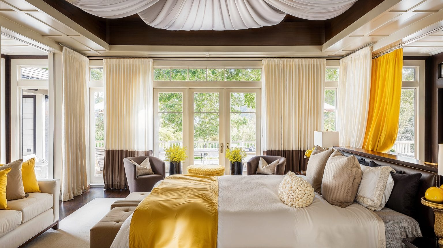 9 Great Room Divider Ideas for a Flexible Home - Decorilla Online ...