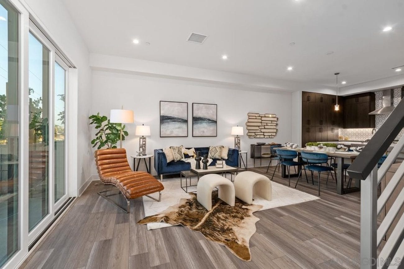 5 Creative Ways to Achieve a Perfect Layered Rug Living Room ...