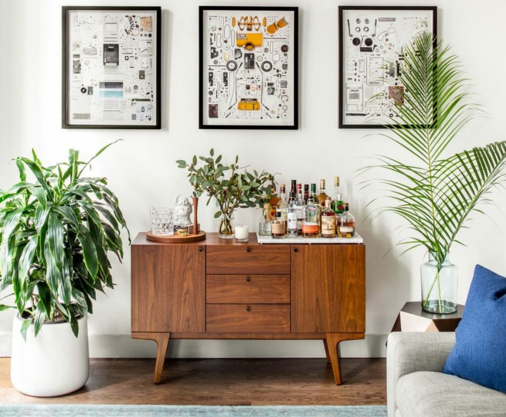 How To Choose The Right Bachelor Pad Art For Your Space - Decorilla ...