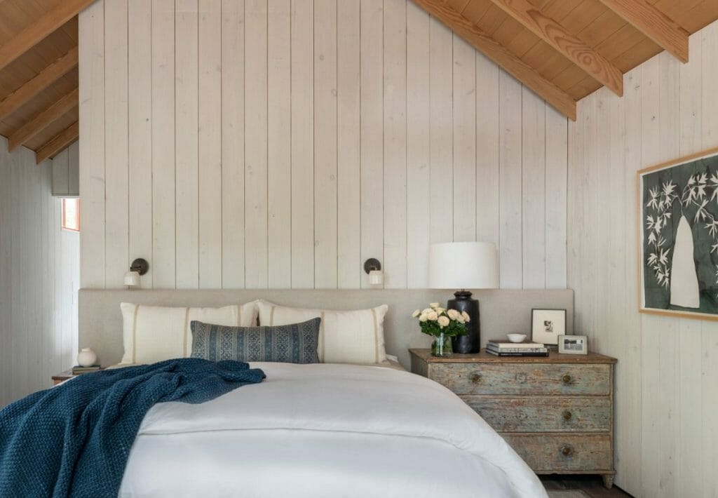 Guest Bedroom Ideas: Essentials for a Welcoming Design - Decorilla ...