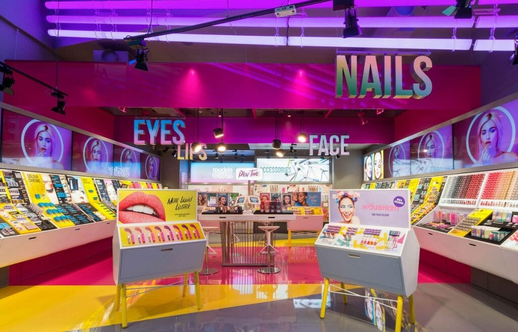 Retail Store Interior Design to Inspire More Checkouts - Decorilla ...