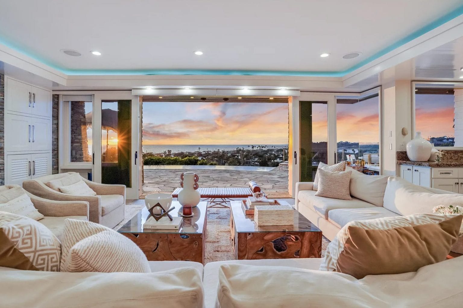 Miami Decorating Style: How to Get the Luxe Look - Decorilla Online ...