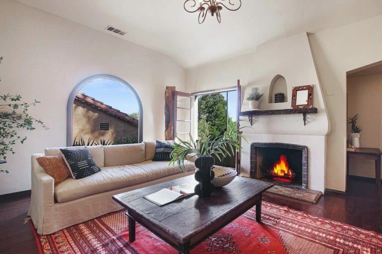 8 Designer-Approved Living Room Layouts with a Fireplace - Decorilla ...