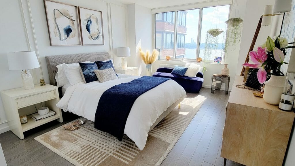 11 Best Bedroom Bench Ideas for Space-Savvy Seating - Decorilla Online ...
