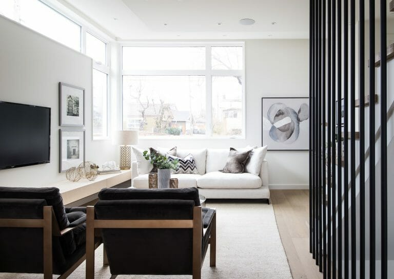 9 Designer-Ideas to Overcome an Awkward Living Room Layout - Decorilla ...