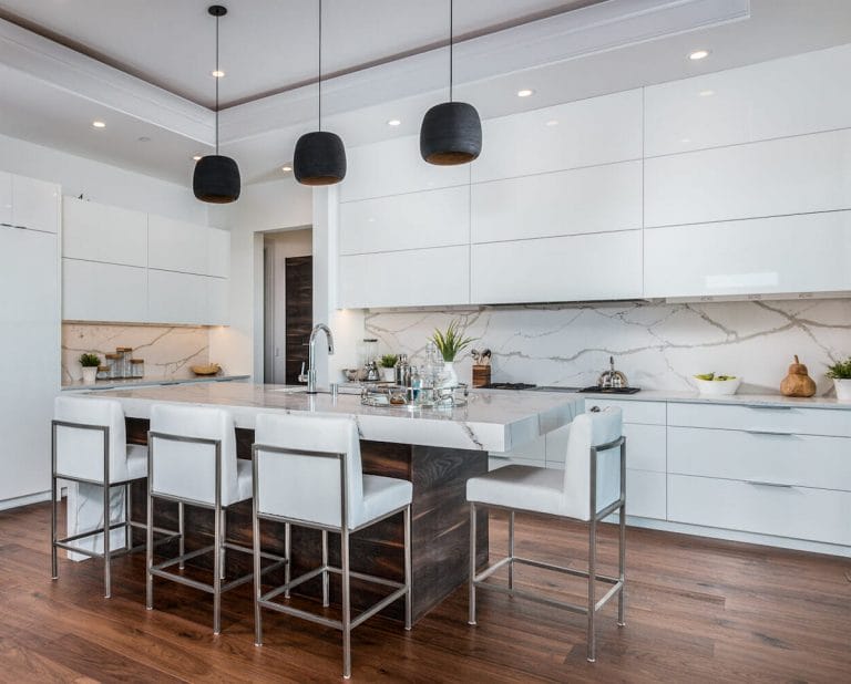 16 Kitchen Lighting Ideas Designers Swear By - Decorilla Online ...