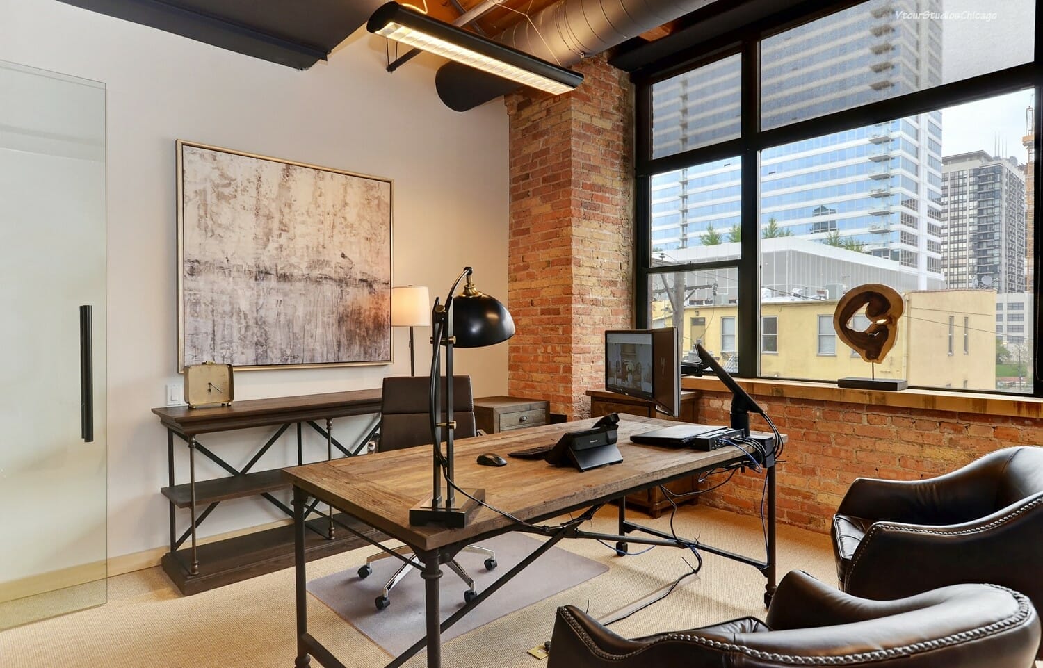 Loft Decorating Ideas: Elevate Your Urban Oasis with Style - Decorilla ...