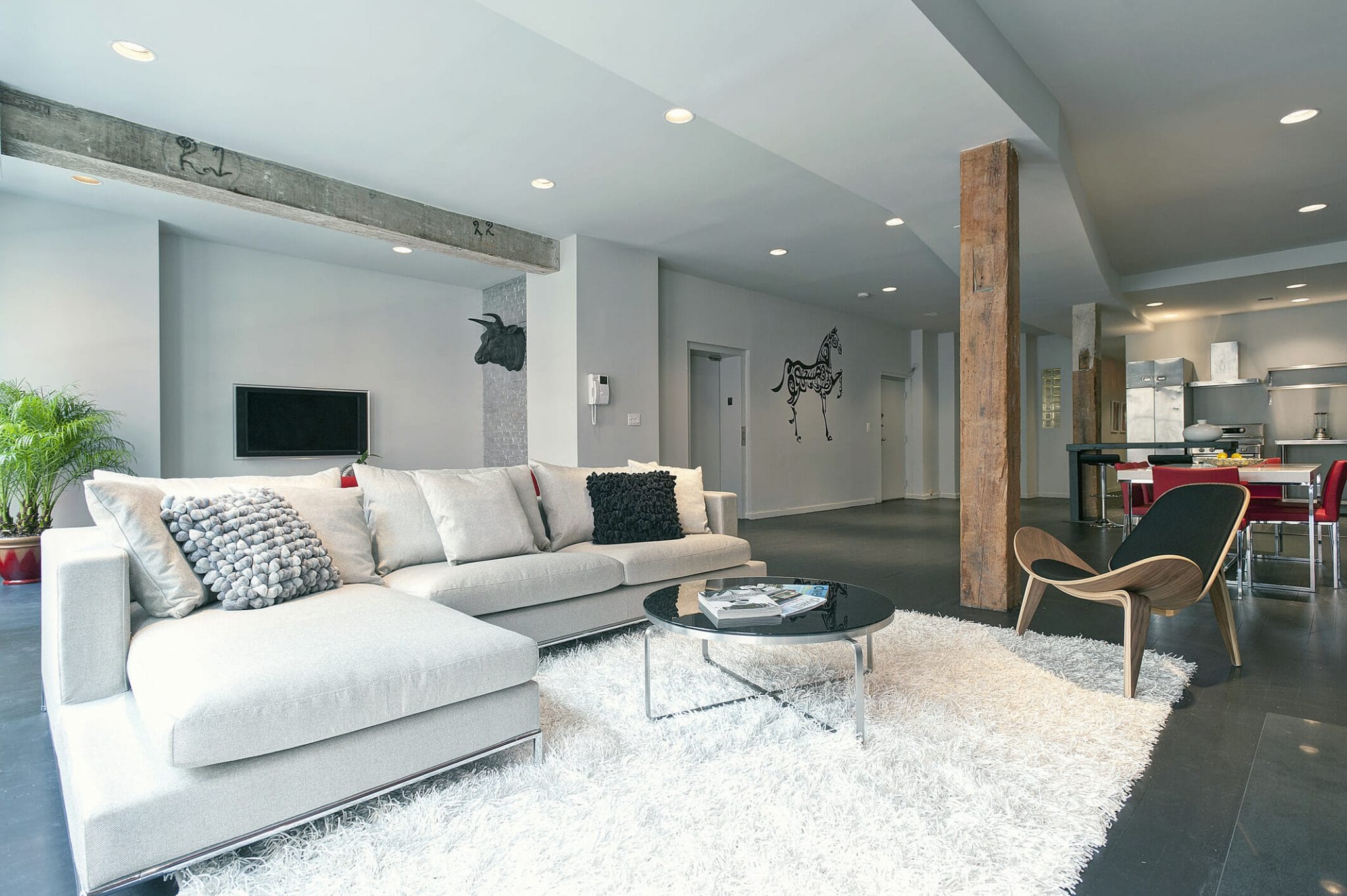Loft Decorating Ideas: Elevate Your Urban Oasis with Style - Decorilla ...