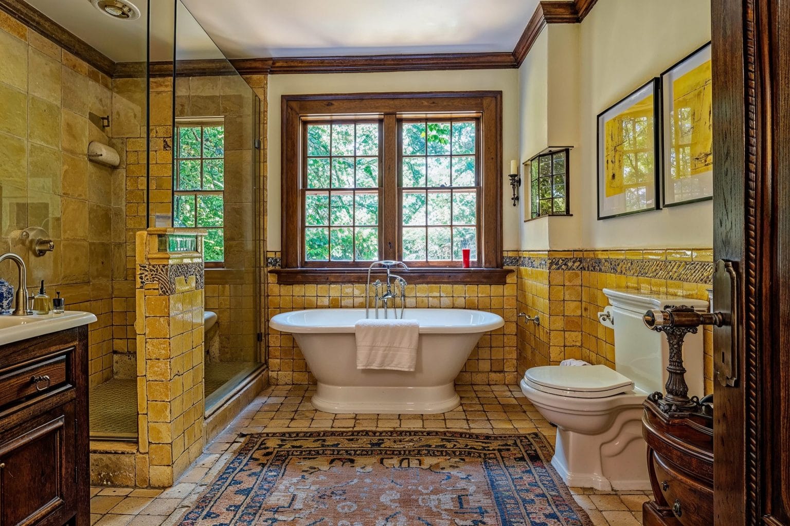 The Butter Yellow Trend: A Burst of Sunshine for Your Space - Decorilla ...