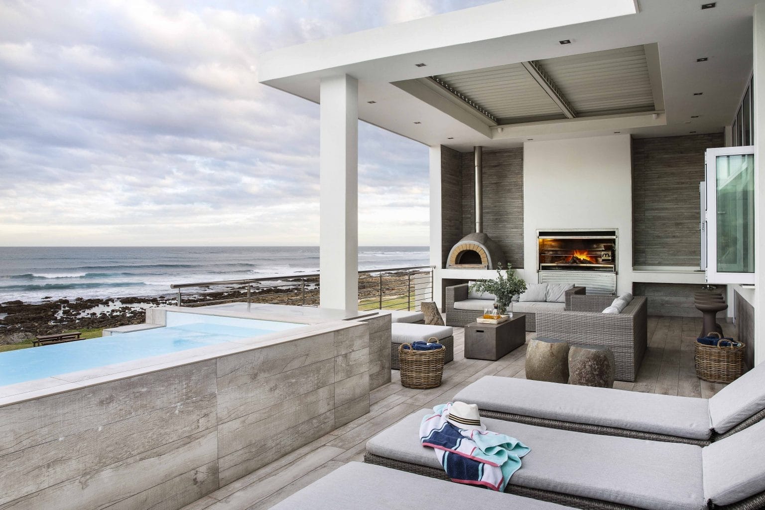 Patio Trends 2025: Create the Perfect Outdoor Oasis with These Stylish ...