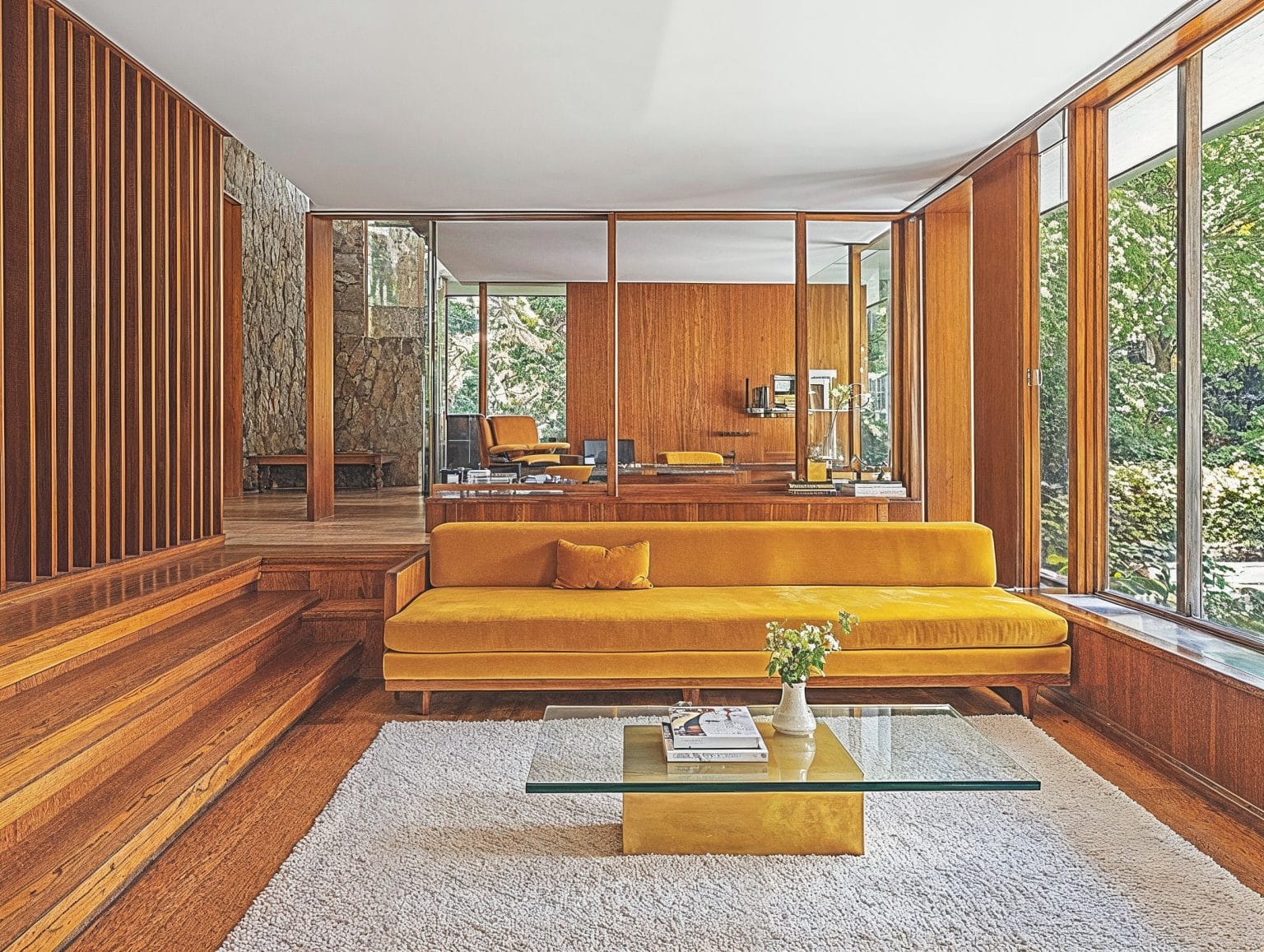 Sunken Living Rooms: Top 6 Ideas to Add Depth and Style to Your Space ...