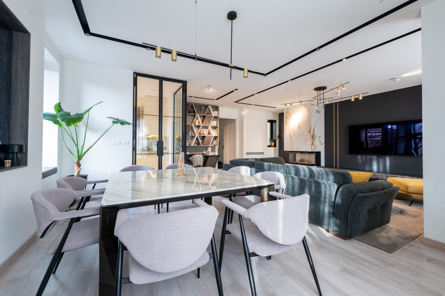 Top Belgrade Interior Designers - Decorilla Online Interior Design