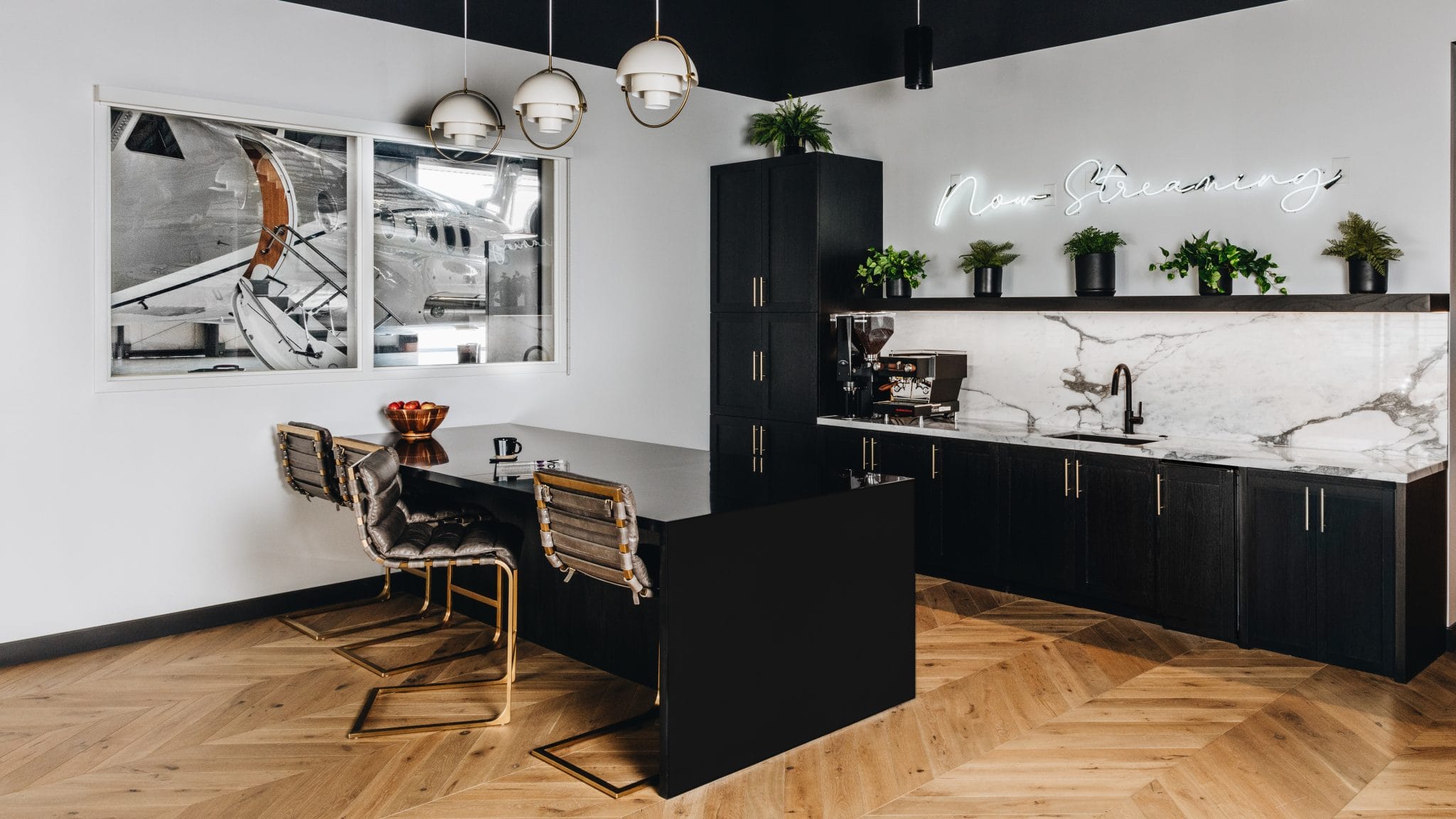 Expert Guide to Mixing Metals in Your Home - Decorilla Online Interior ...